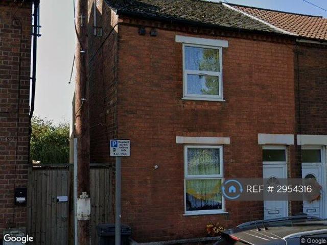 4 bedroom semi detached house to rent
