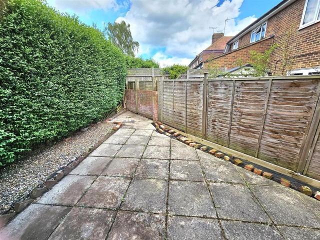 4 bedroom semi detached house to rent