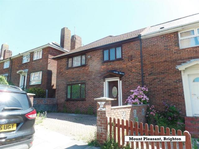 4 bedroom semi detached house to rent