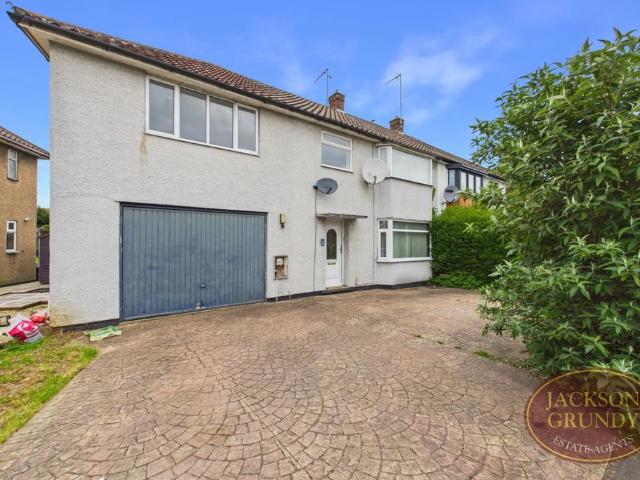 4 bedroom semi detached house to rent