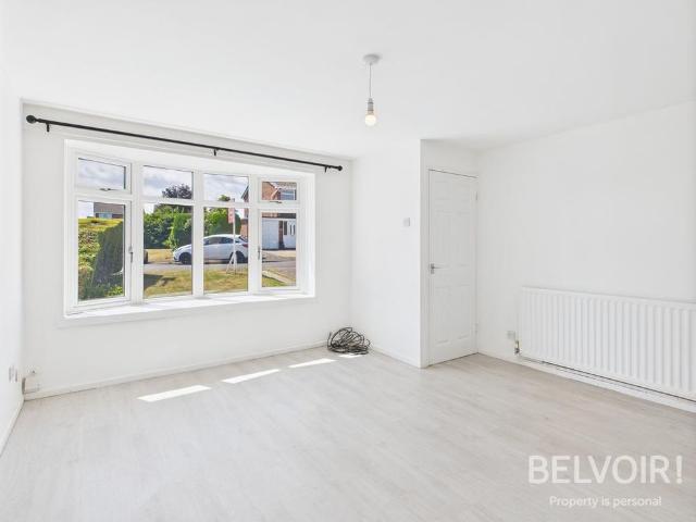 4 bedroom semi detached house to rent