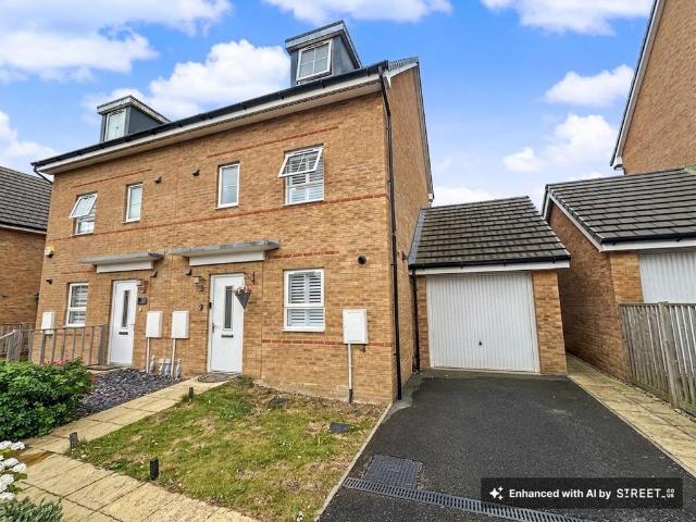 4 bedroom semi detached house to rent