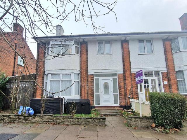 4 bedroom semi detached house to rent