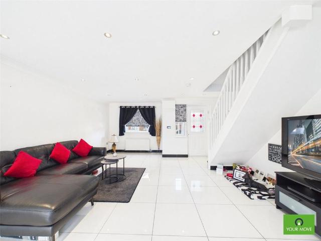 4 bedroom semi detached house to rent
