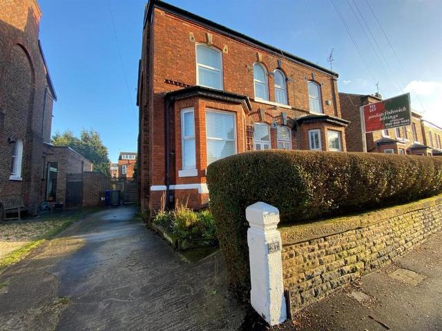 4 bedroom semi detached house to rent