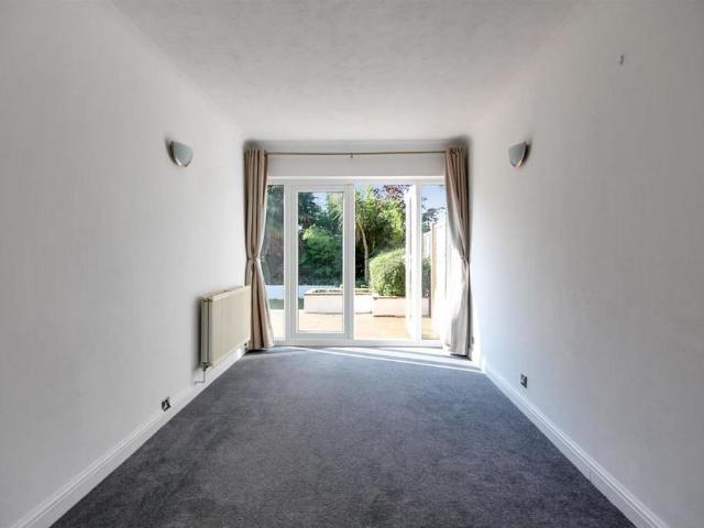 4 bedroom semi detached house to rent