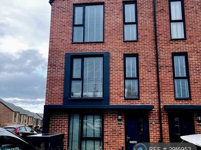 4 bedroom semi detached house to rent