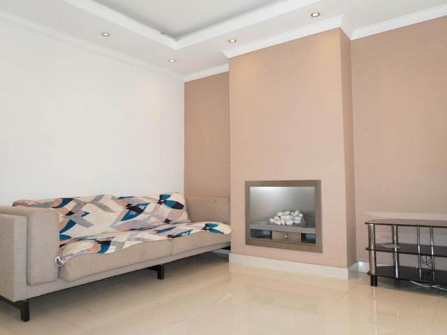 4 bedroom semi detached house to rent