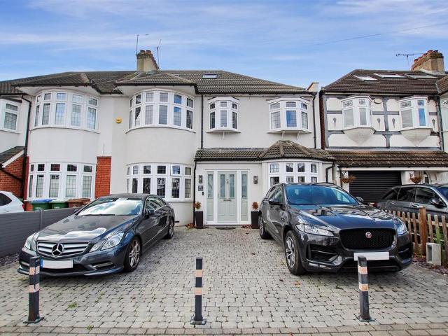 4 bedroom semi detached house to rent
