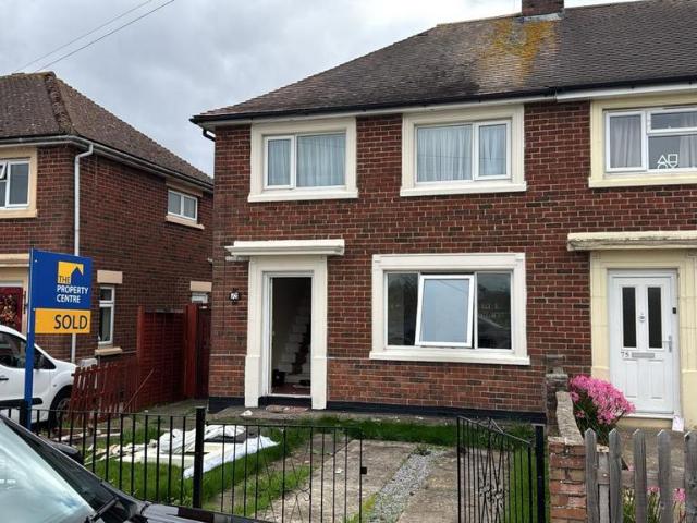 4 bedroom semi detached house to rent