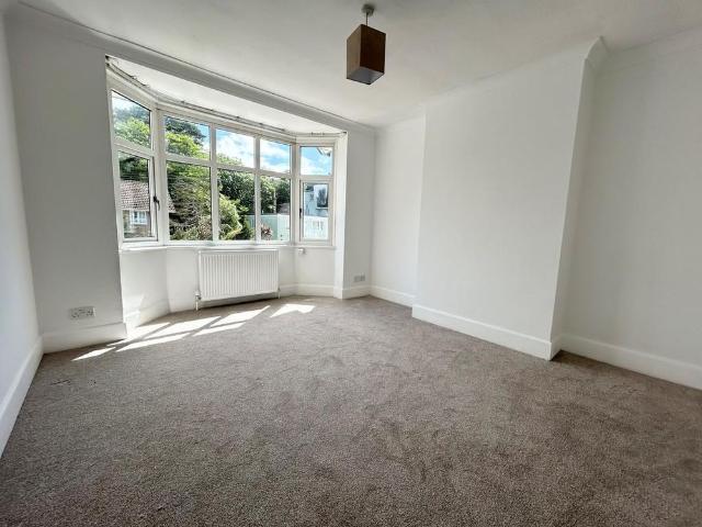 4 bedroom semi detached house to rent