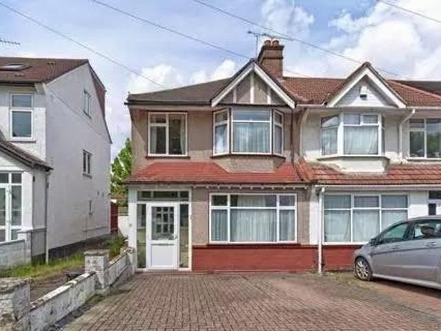 4 bedroom semi detached house to rent
