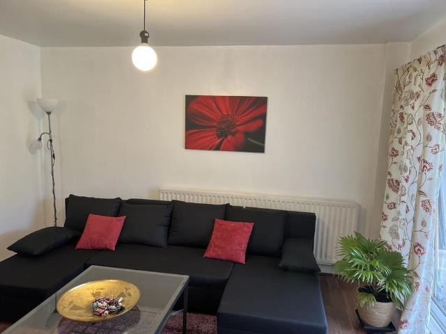 4 bedroom semi detached house to rent