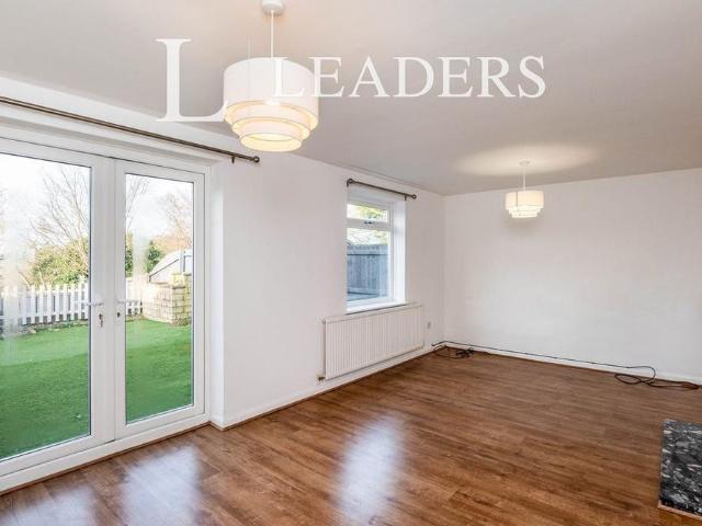 4 bedroom semi detached house to rent
