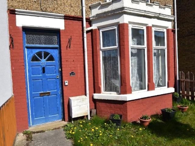 4 bedroom semi detached house to rent