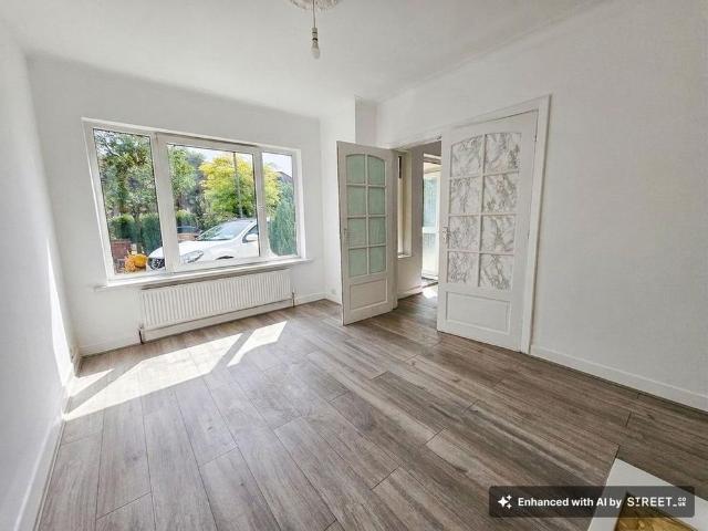 4 bedroom semi detached house to rent