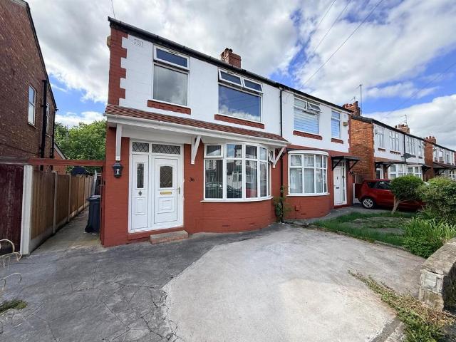4 bedroom semi detached house to rent