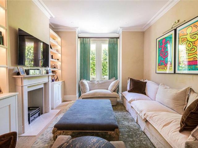 4 bedroom semi detached house to rent