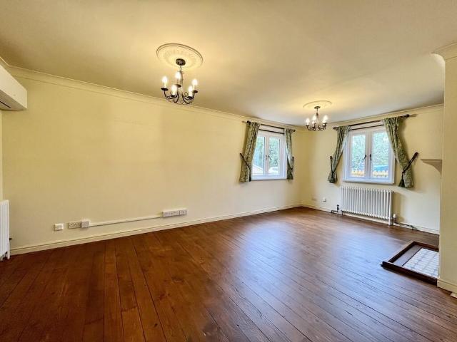 4 bedroom semi detached house to rent