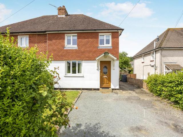4 bedroom semi detached house to rent
