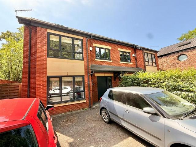 4 bedroom semi detached house to rent