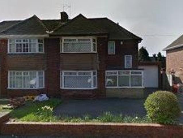 4 bedroom semi detached house to rent