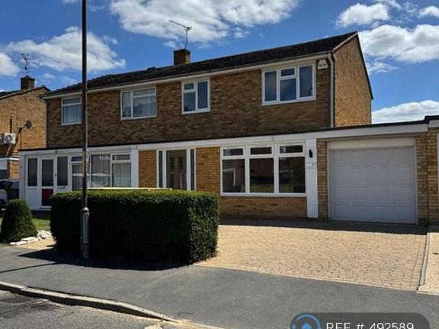 4 bedroom semi detached house to rent