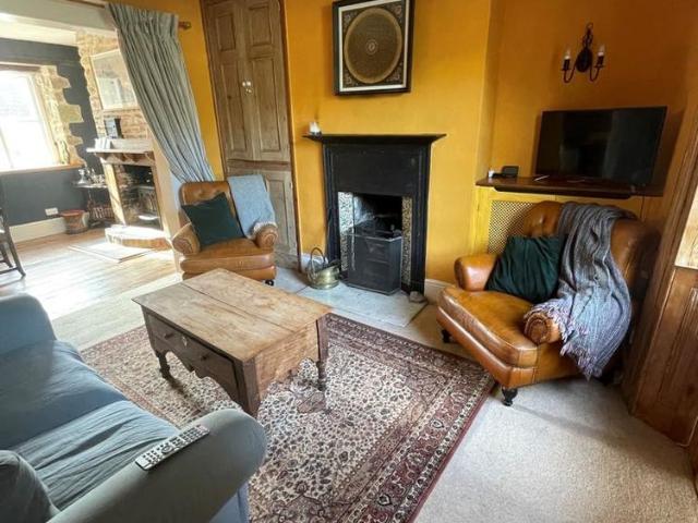4 bedroom semi detached house to rent