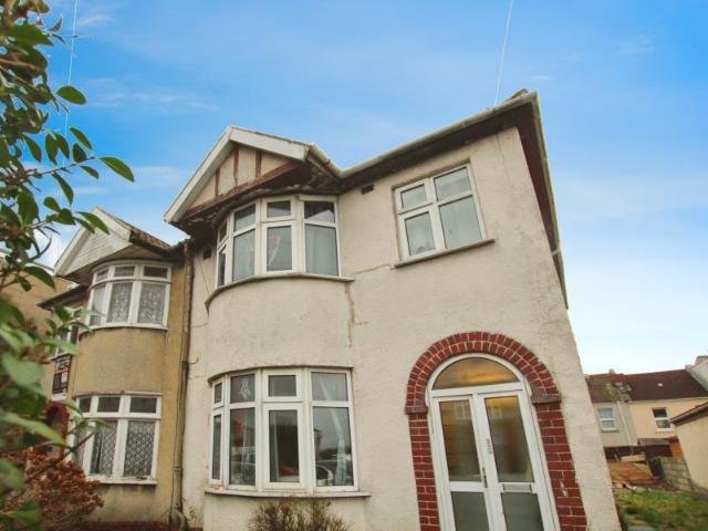 4 bedroom semi detached house to rent
