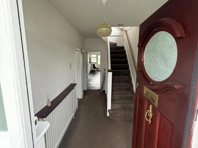 4 bedroom semi detached house to rent