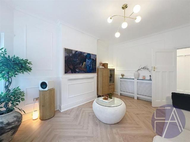 4 bedroom semi detached house to rent
