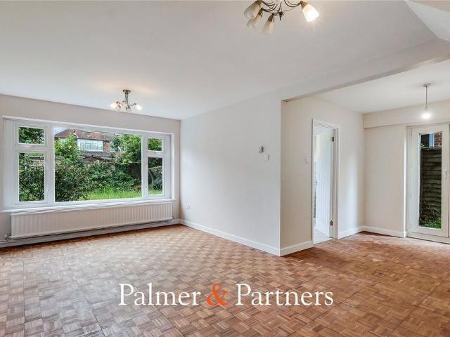4 bedroom semi detached house to rent
