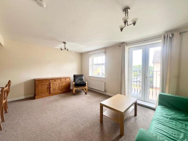 4 bedroom semi detached house to rent