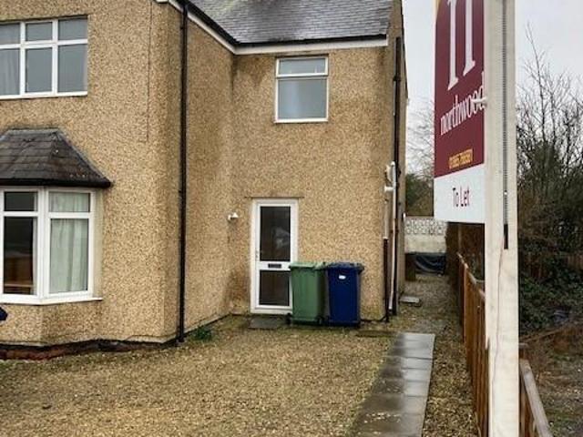 4 bedroom semi detached house to rent