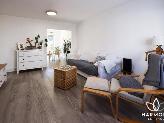 4 bedroom semi detached house to rent