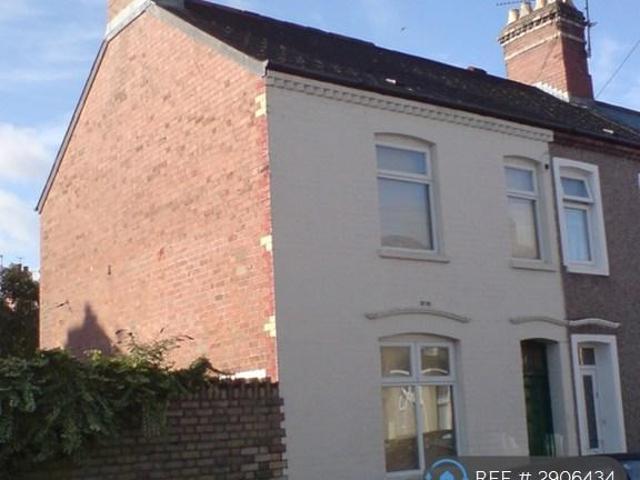 4 bedroom semi detached house to rent