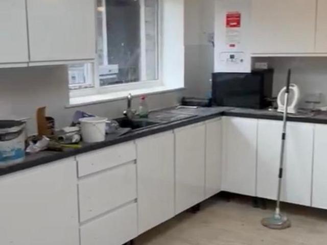 4 bedroom semi detached house to rent