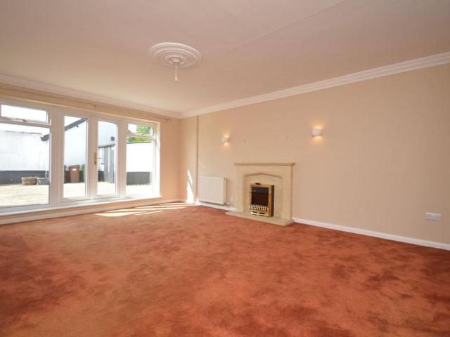 4 bedroom semi detached house to rent