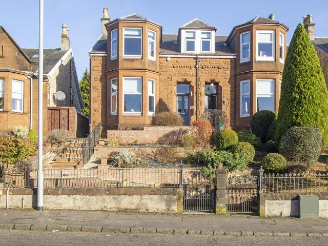 4 bedroom semi detached house to rent