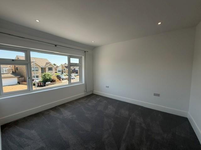 4 bedroom semi detached house to rent