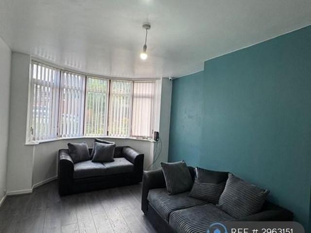4 bedroom semi detached house to rent