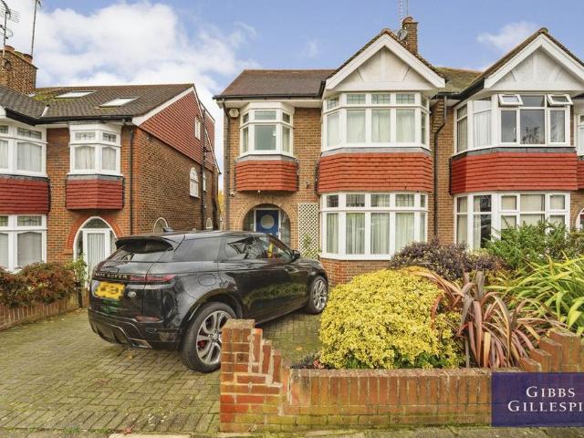 4 bedroom semi detached house to rent