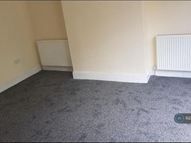 4 bedroom semi detached house to rent