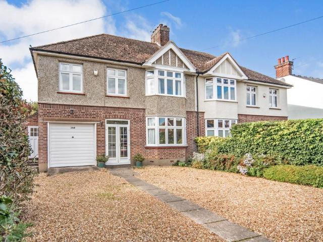4 bedroom semi detached house to rent