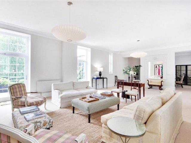4 bedroom semi detached house to rent