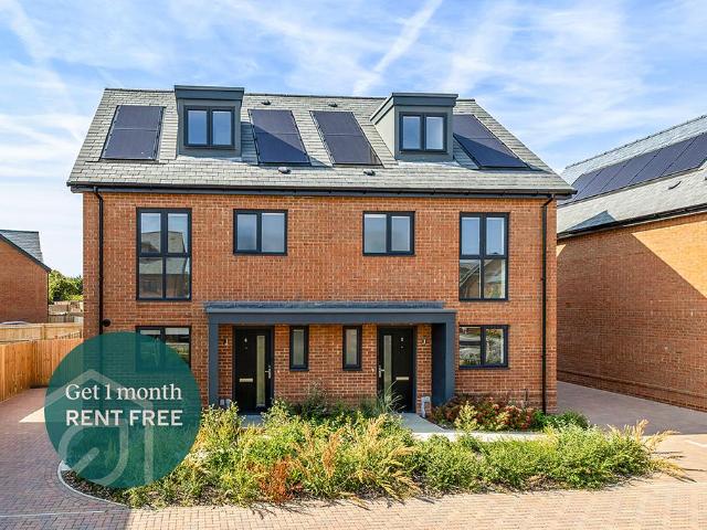 4 bedroom semi detached house to rent