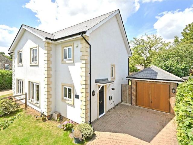 4 bedroom semi detached house to rent