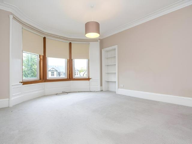 4 bedroom semi detached house to rent