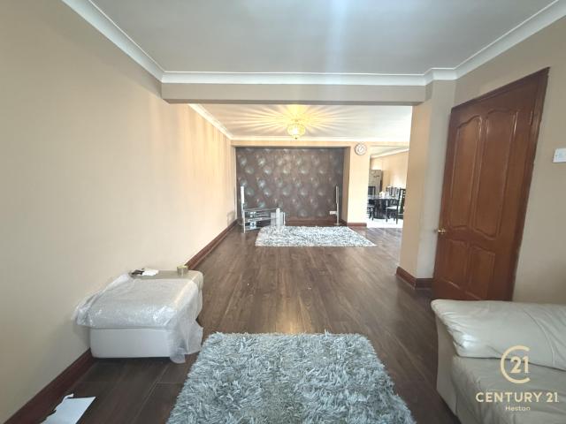 4 bedroom semi detached house to rent
