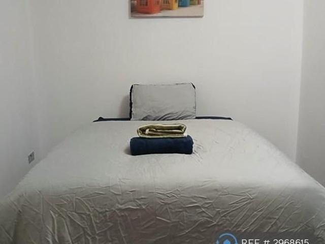 4 bedroom semi detached house to rent
